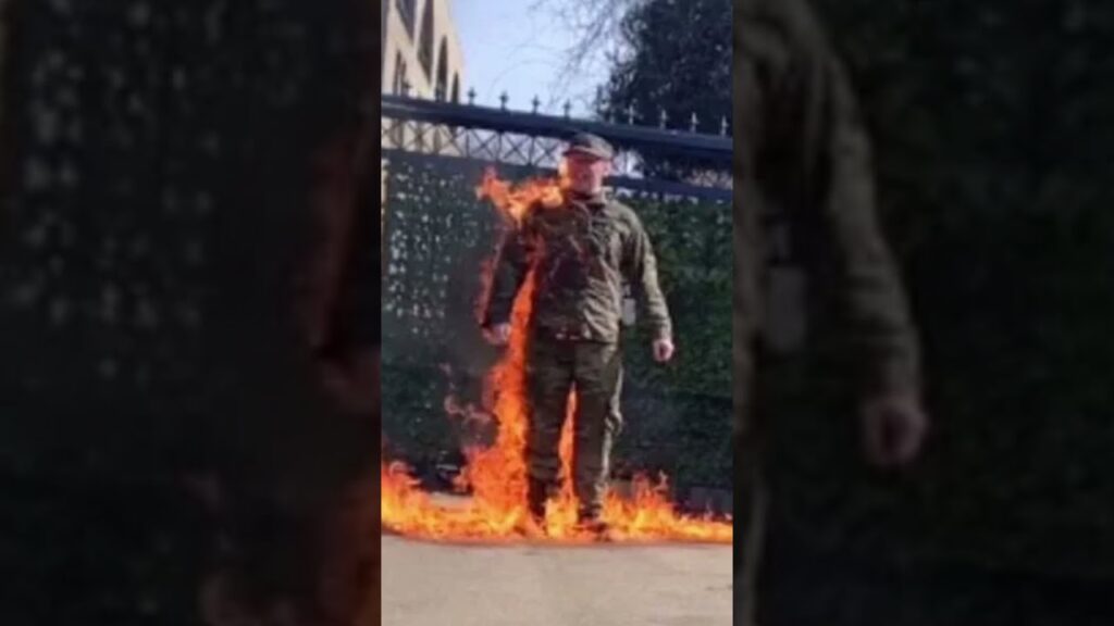 Watch aaron bushnell fire video